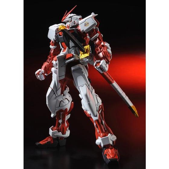 P Bandai MG 1/100 Gundam Astray Red Frame